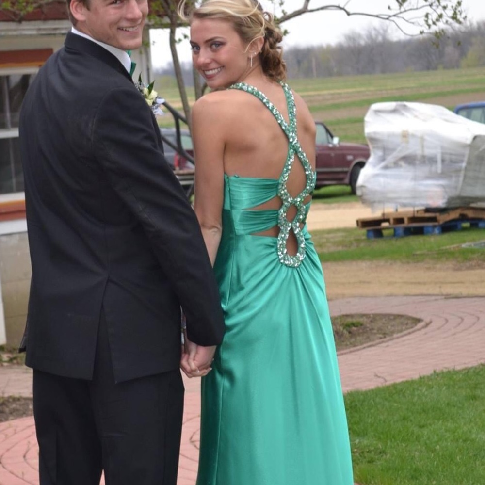 Beautiful Silky Emerald Green Prom Dress - Gem